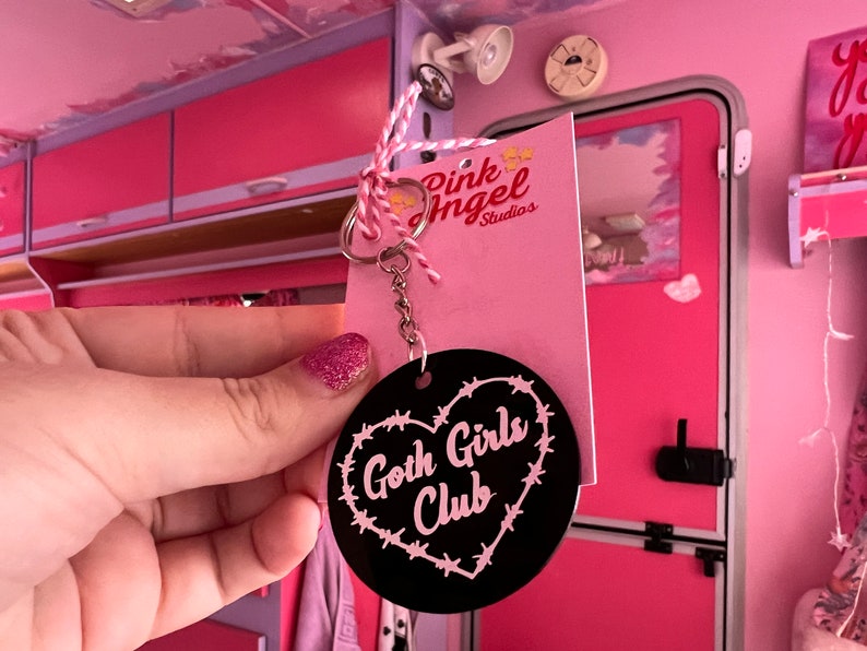GOTH HEART KEYRING | Goth Girls Club Keyring | Gothic Gift Ideas ...