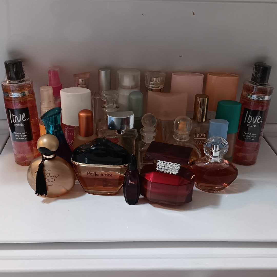 Large Collection of Vintage Ladies Colognes-24 Bottles 2 Bath Gels - Etsy
