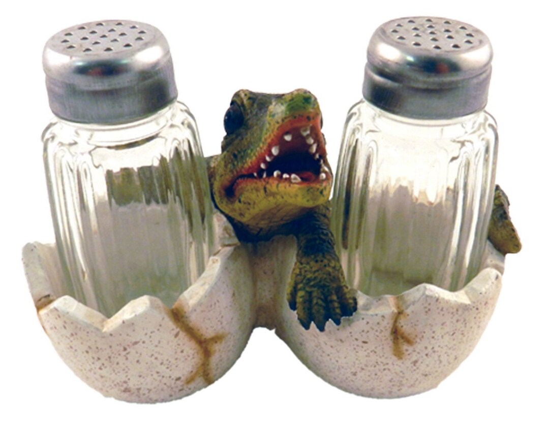 Alligator Salt and Pepper Shaker Old Westwilderness Table Top Holiday ...