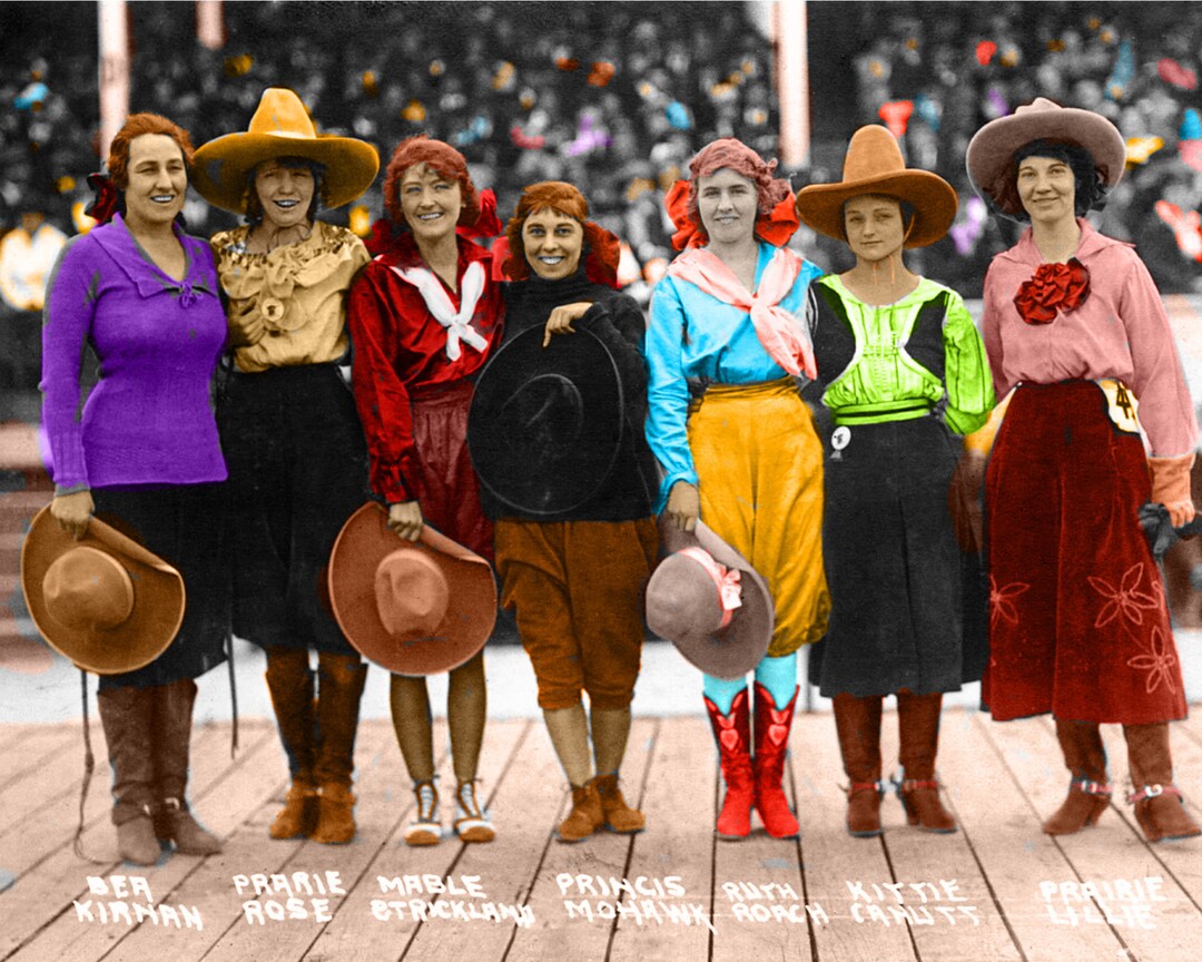 Rodeo COWGIRLS Let Er Buck Pendleton Rodeo 8 X10 Photo - Etsy