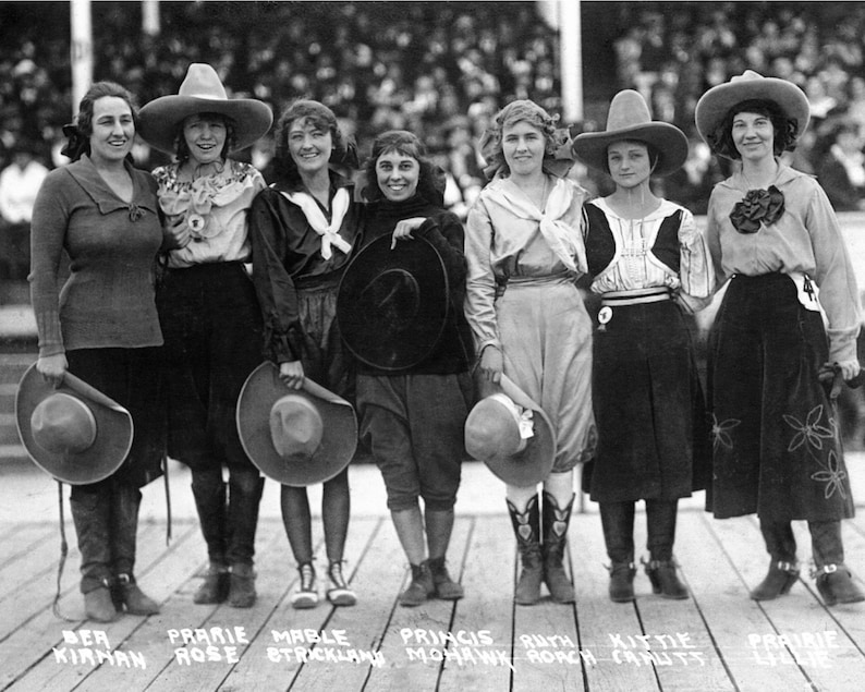 Rodeo COWGIRLS of the 1930s 8 X10 Photo - Etsy