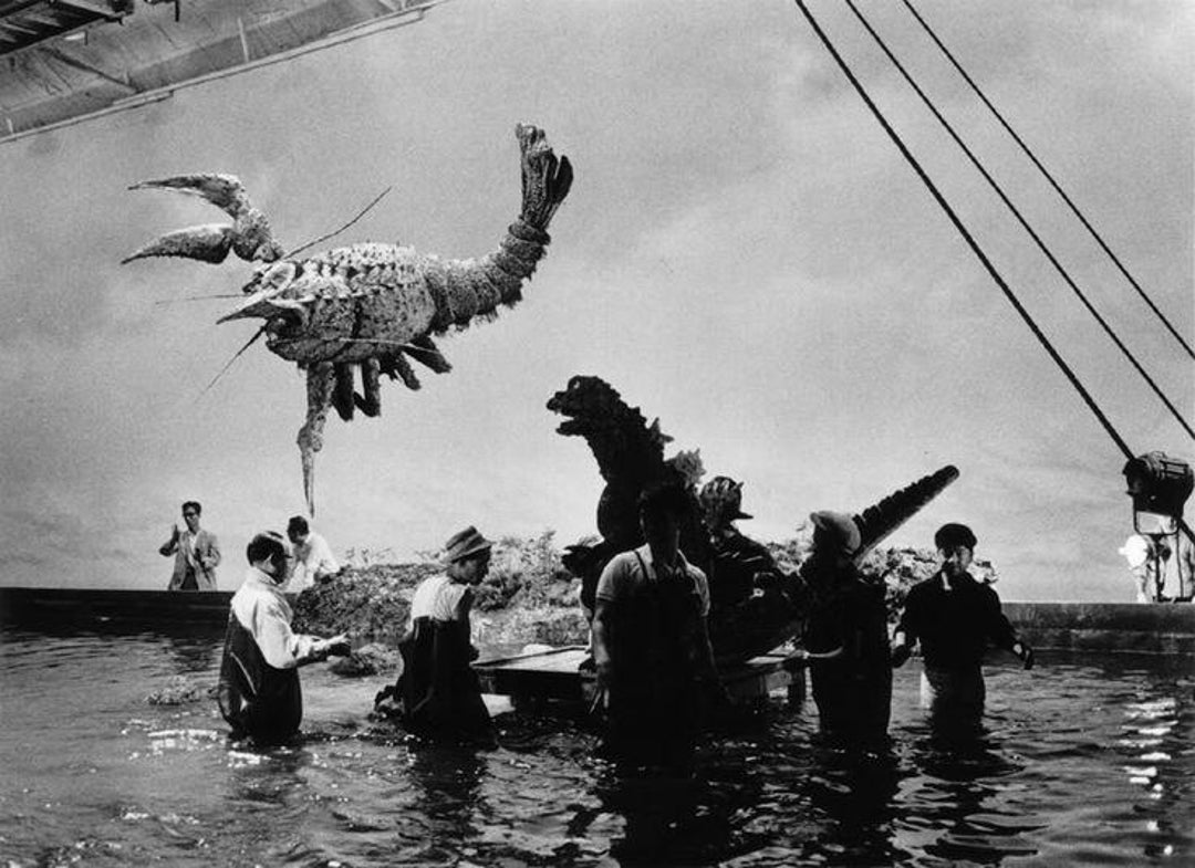 Godzilla Behind the Scenes Were Making Godzilla 1954 Photo 8 X 10 Photo ...