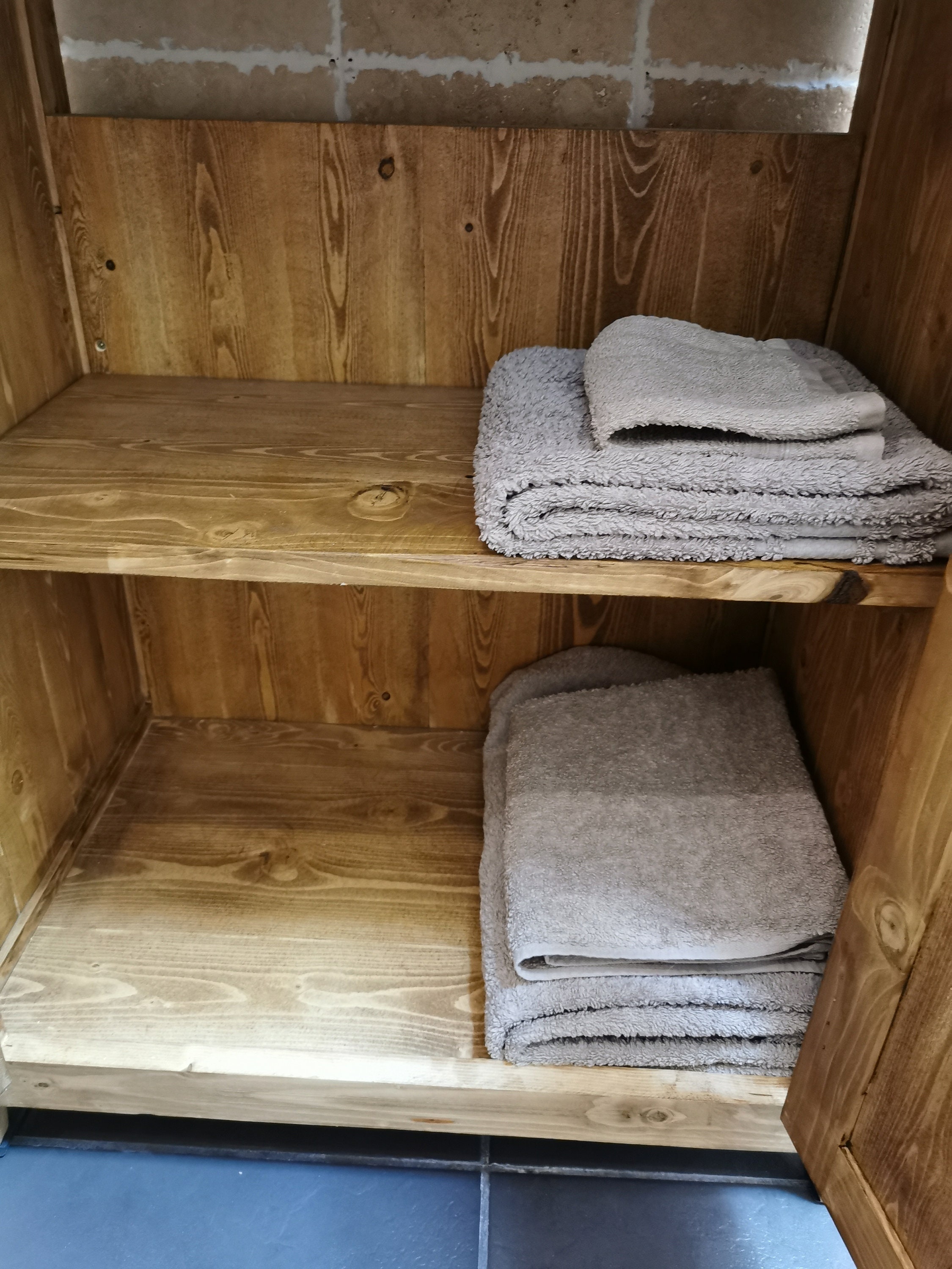 Handmade Rustic Bathroom Vanity Unit Bespoke Freestanding - Etsy UK