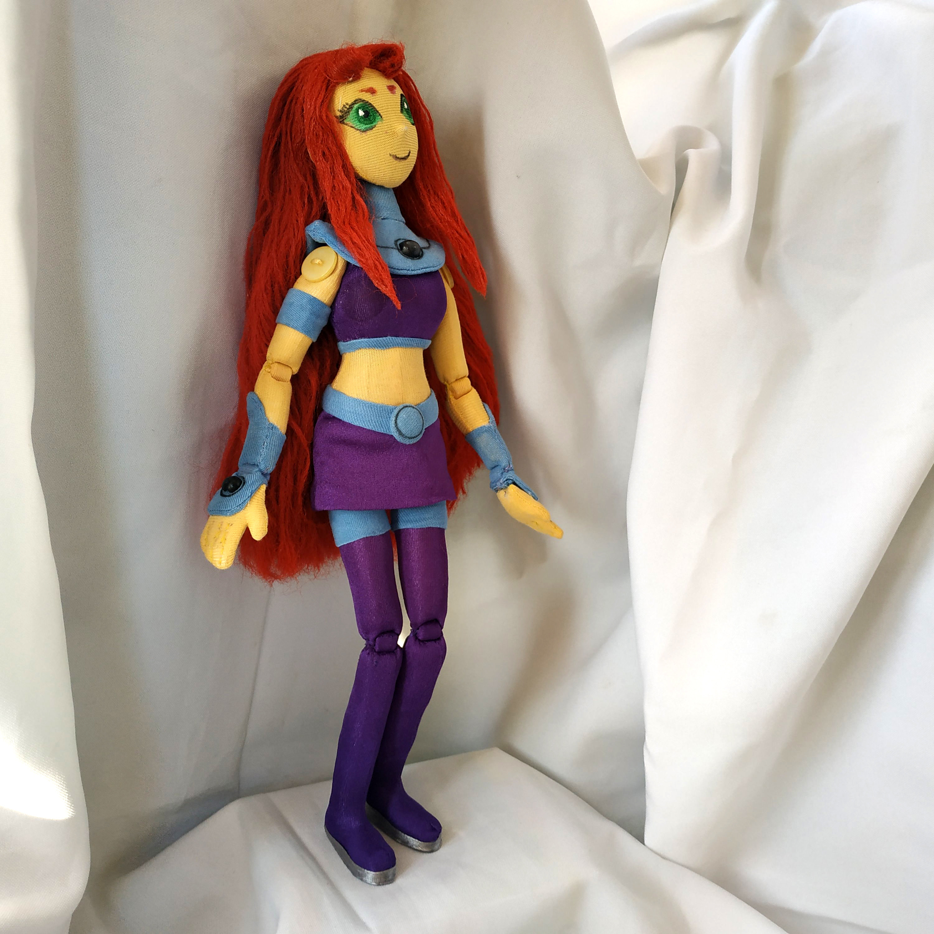 Starfire. teen titans. jointed doll. textile doll. handmade - Etsy México