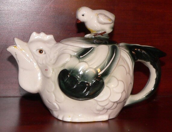 Vintage Hen or Rooster Pitcher or Teapot With Chick Lid Japan | Etsy