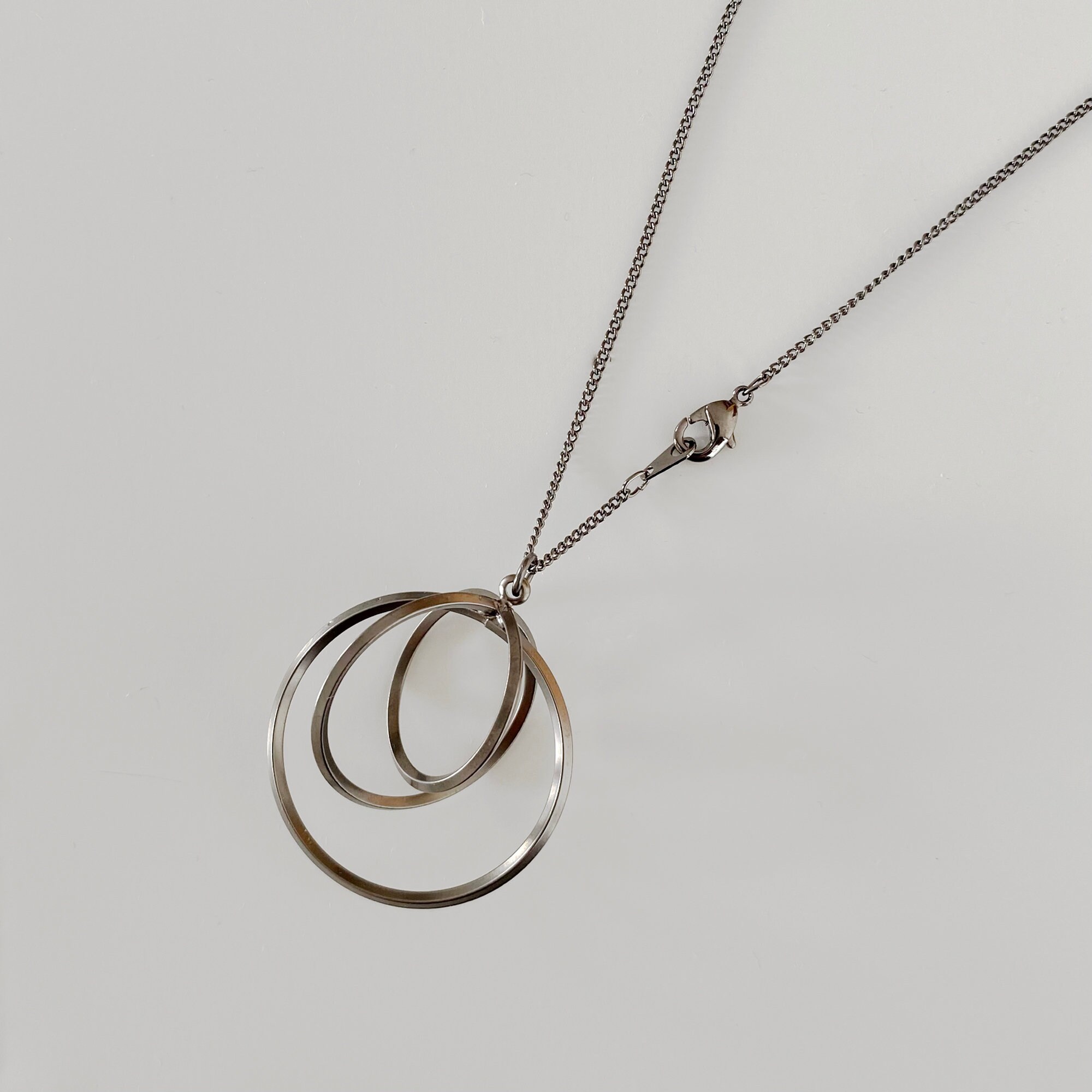 Lange Kette mit Ring Anhänger - Etsy.de