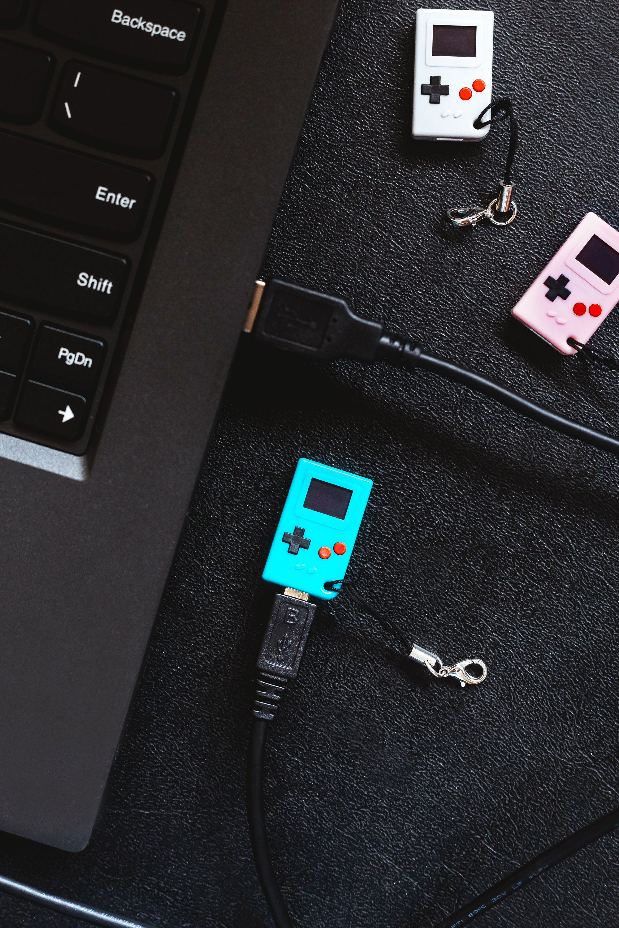 Thumby™ Miniature Playable Programmable Keychain Game - Etsy Canada