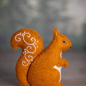 Squirrel Sewing Pattern, Felt Animals Pattern, Felt Ornaments, PDF SVG ...