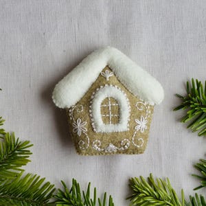 Gingerbread House Felt Ornament Sewing Pattern: DIY Christmas Decor ...