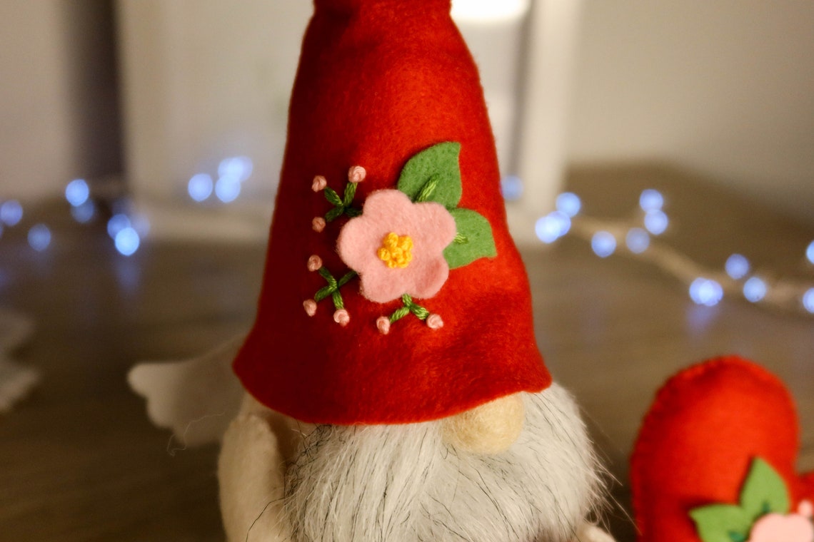 Valentine Gnome Sewing Pattern PDF SVG Felt Heart With - Etsy