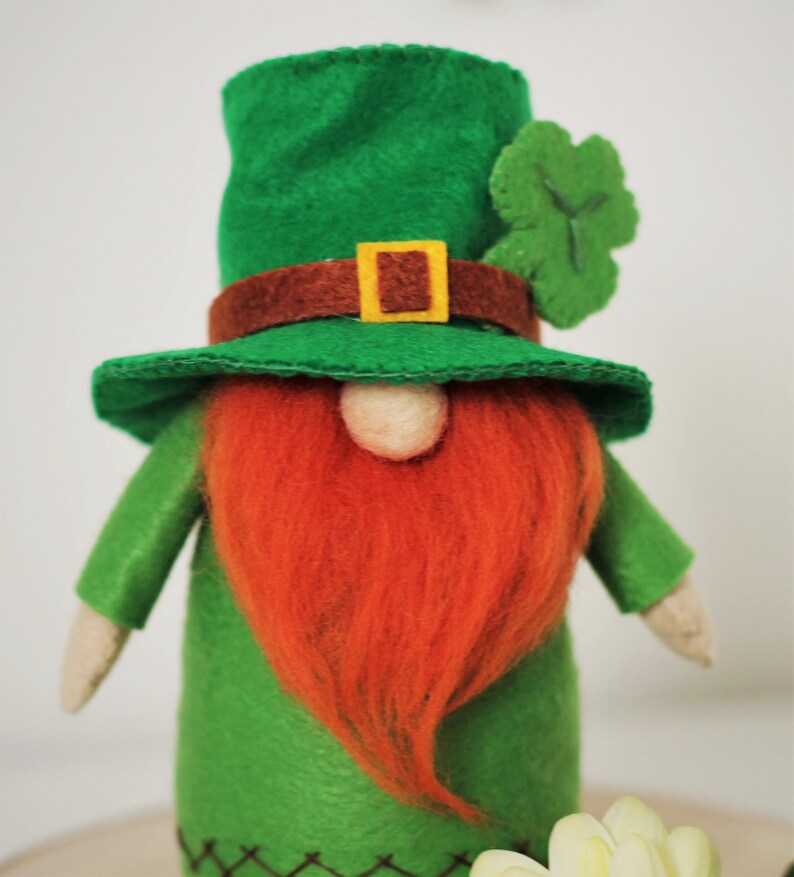 St. Patrick's Day Gnome Sewing Pattern PDF SVG, Green Clover Garland ...