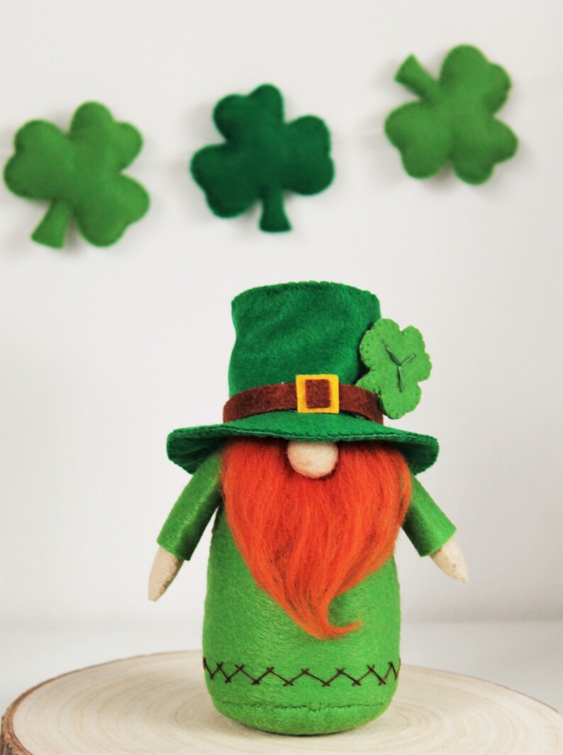St. Patrick's Day Gnome Sewing Pattern PDF SVG, Green Clover Garland ...