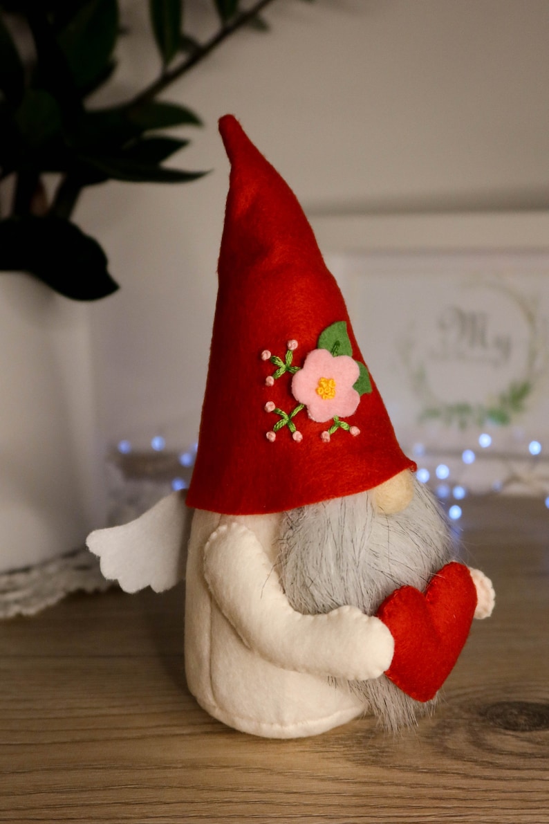 Valentine Gnome Sewing Pattern PDF SVG Felt Heart With - Etsy