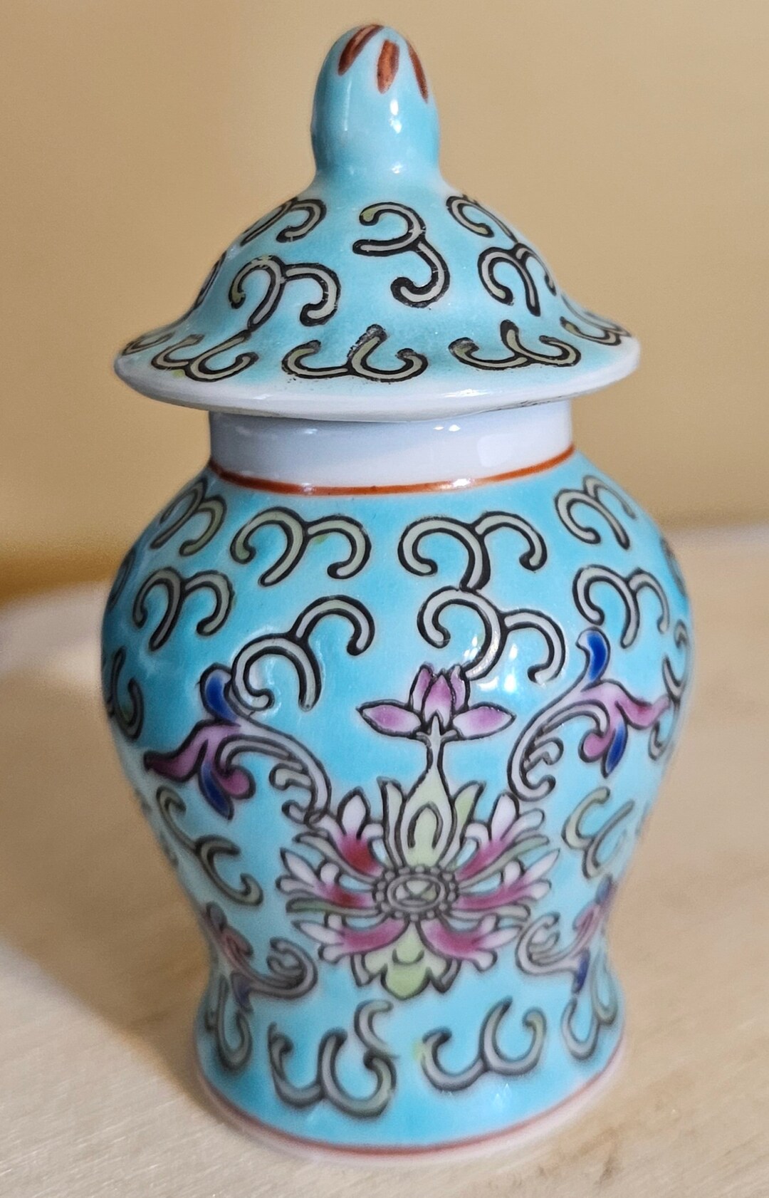 Vintage Miniature, 3-3/4” Tall, Ginger Jar With Matching Lid. Famille ...