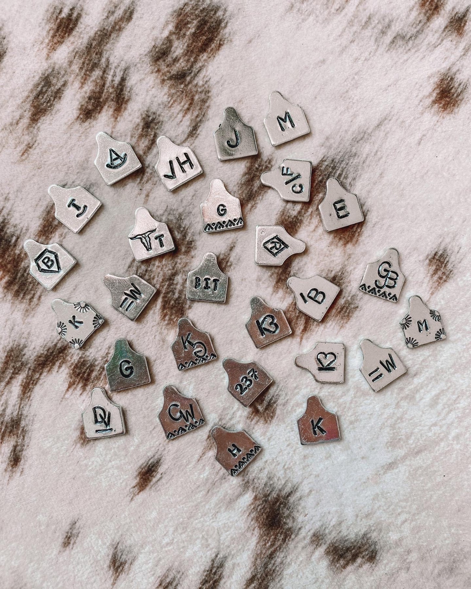 Small Initial/brand Necklace - Etsy