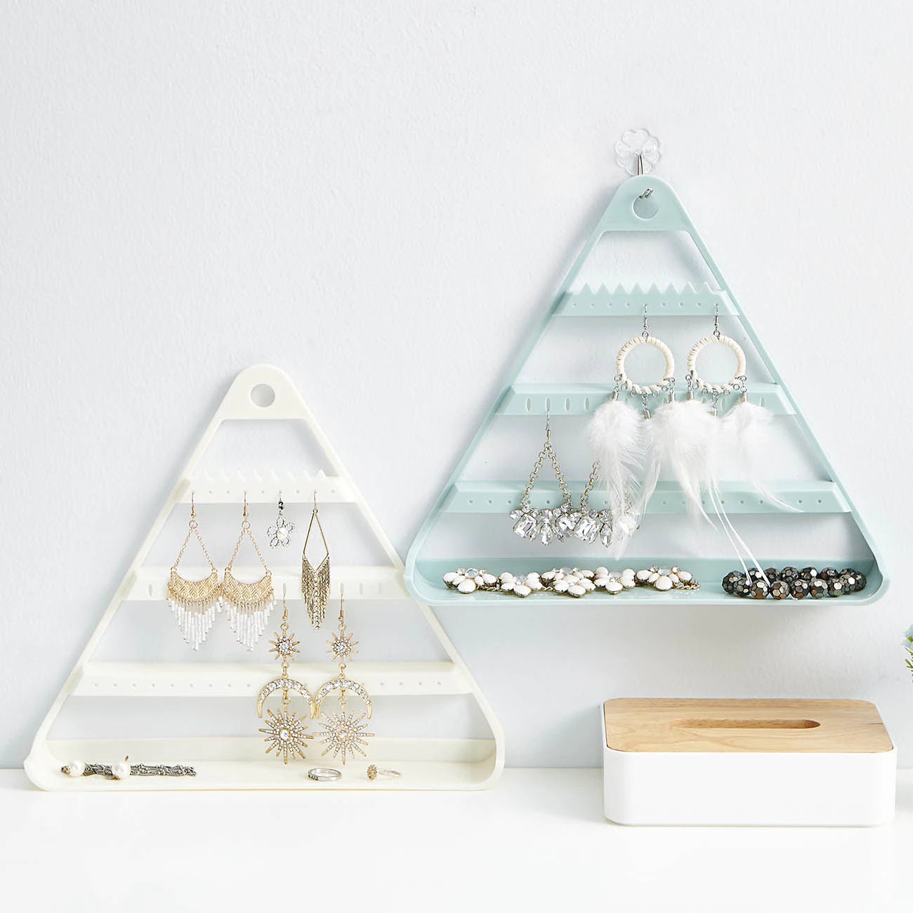 Pink Blue White Triangular Four-tiered Jewelry Rack,Jewelry Triangle ...