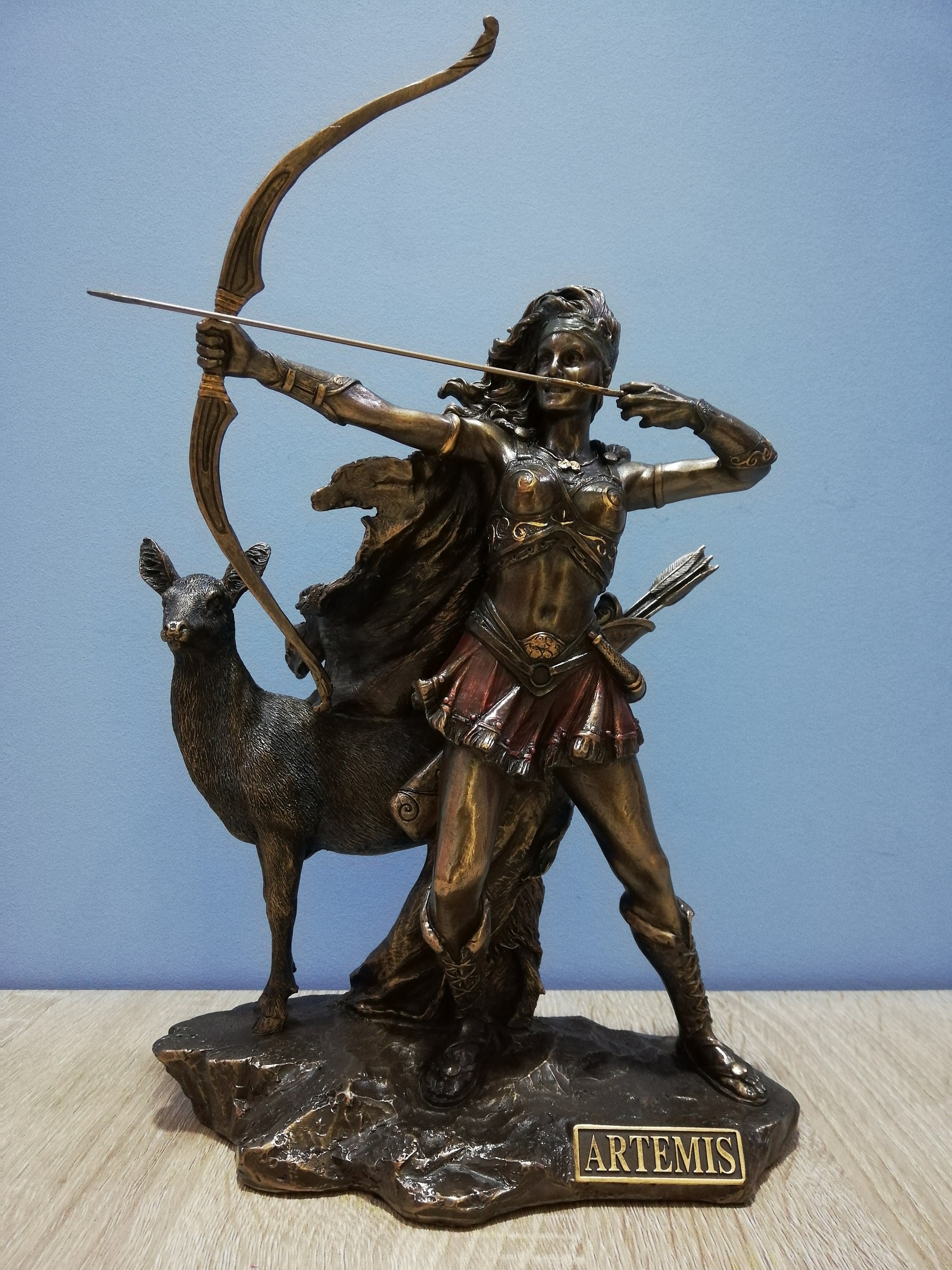 Artemis Symbol Bow And Arrow