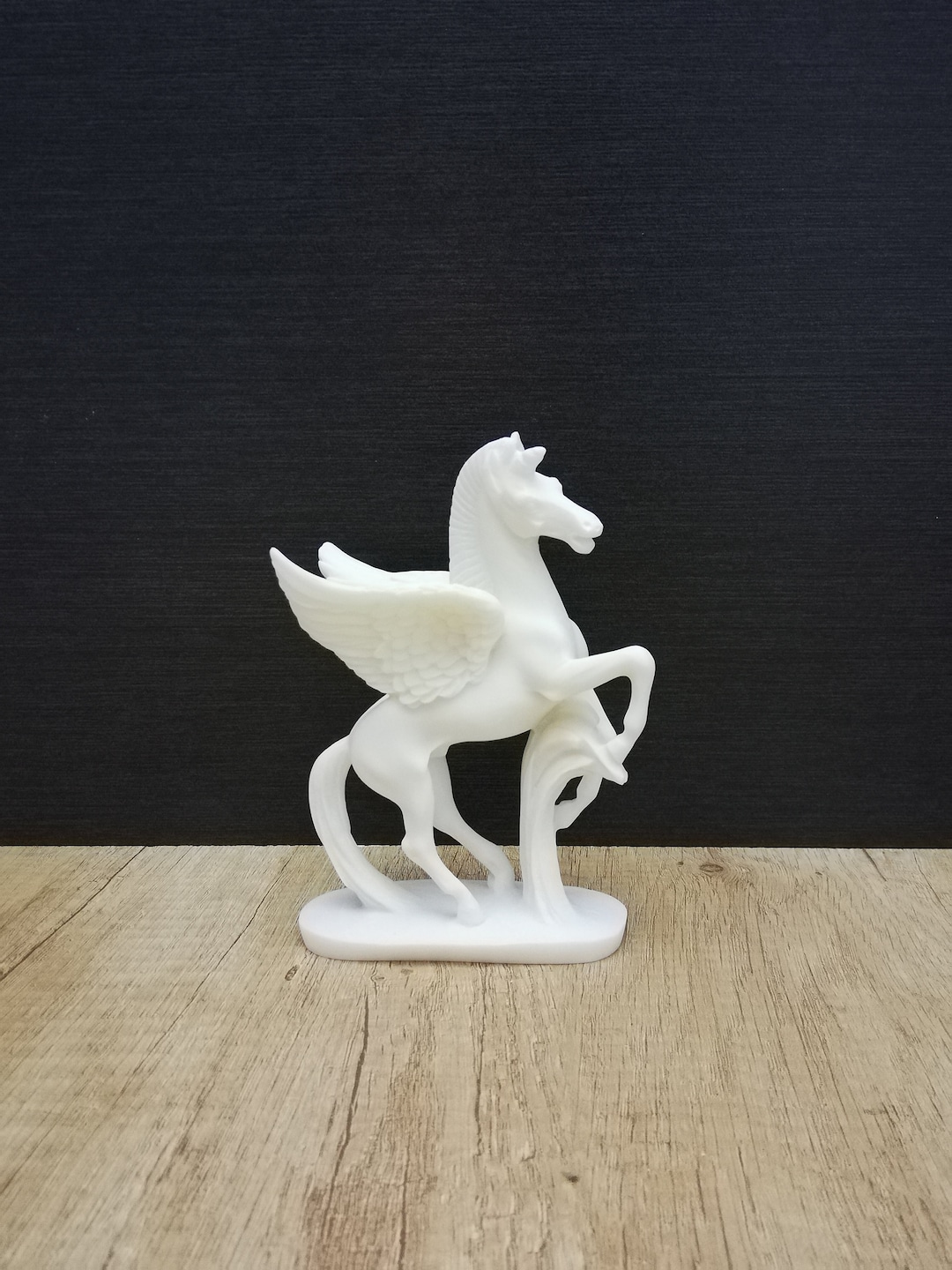 Statue de Pégase : marbre blanc et albâtre moulé, décor mythologie ...