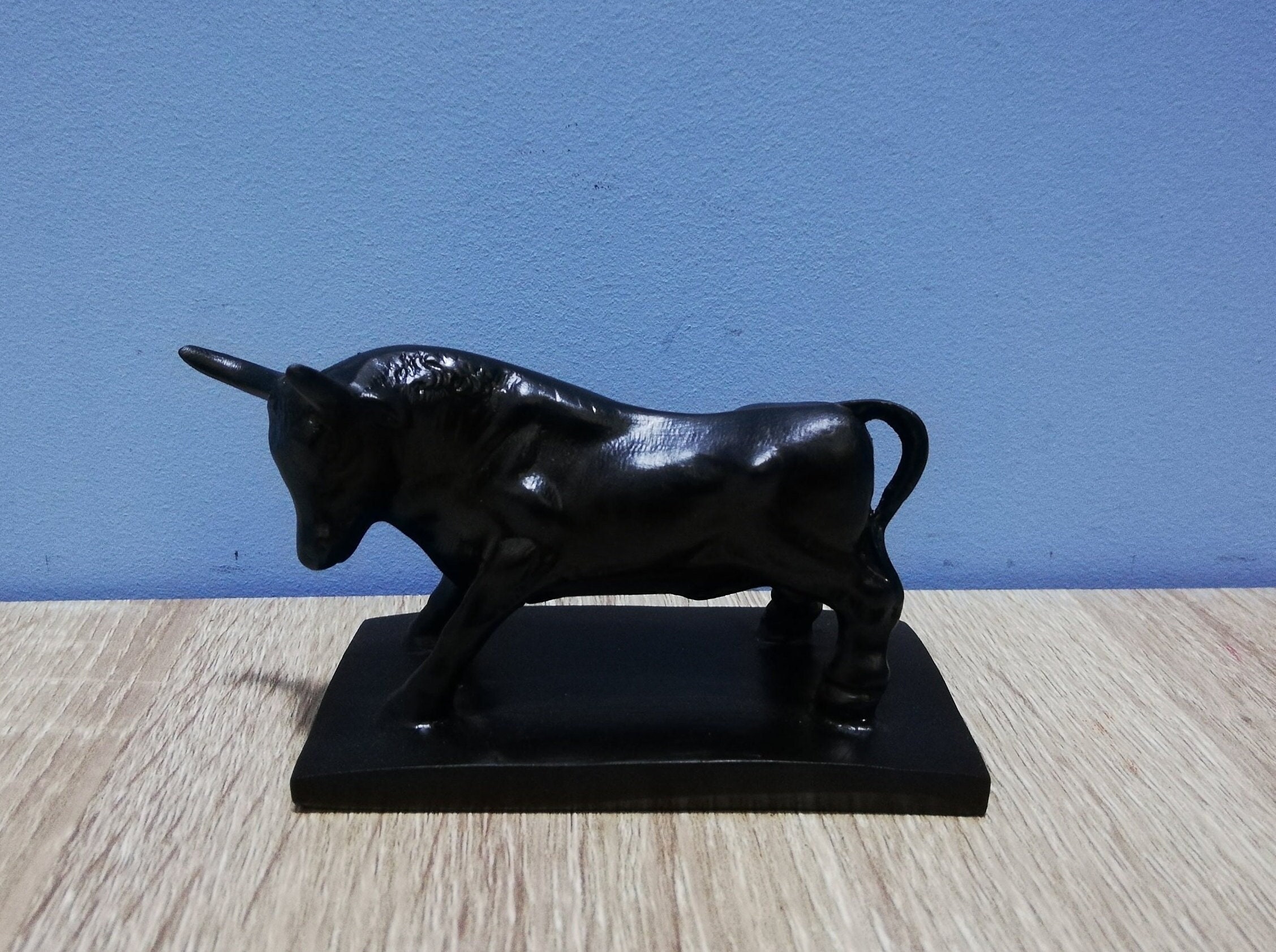 Zeus Bull Symbol Europa Logo