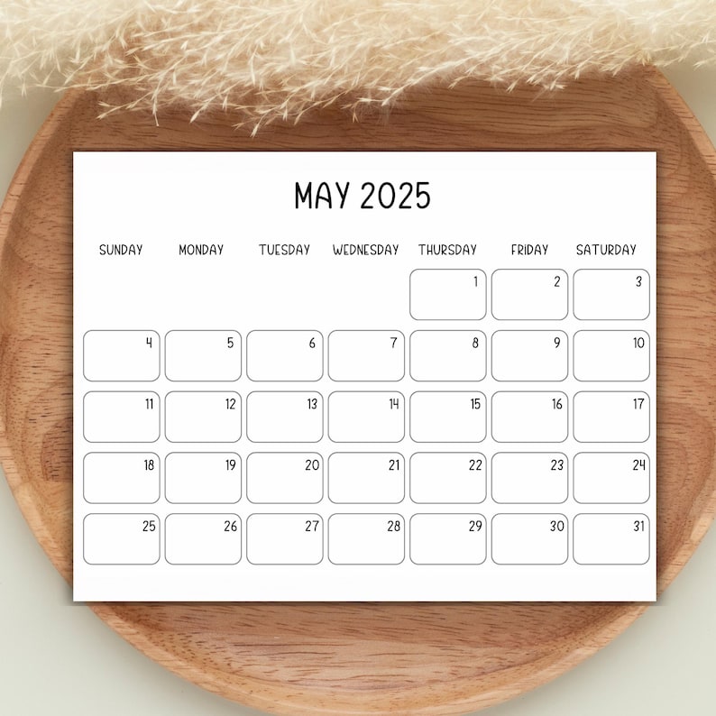 Blank May 2025 Calendar Year Printable, Simple Minimalist Calendar ...