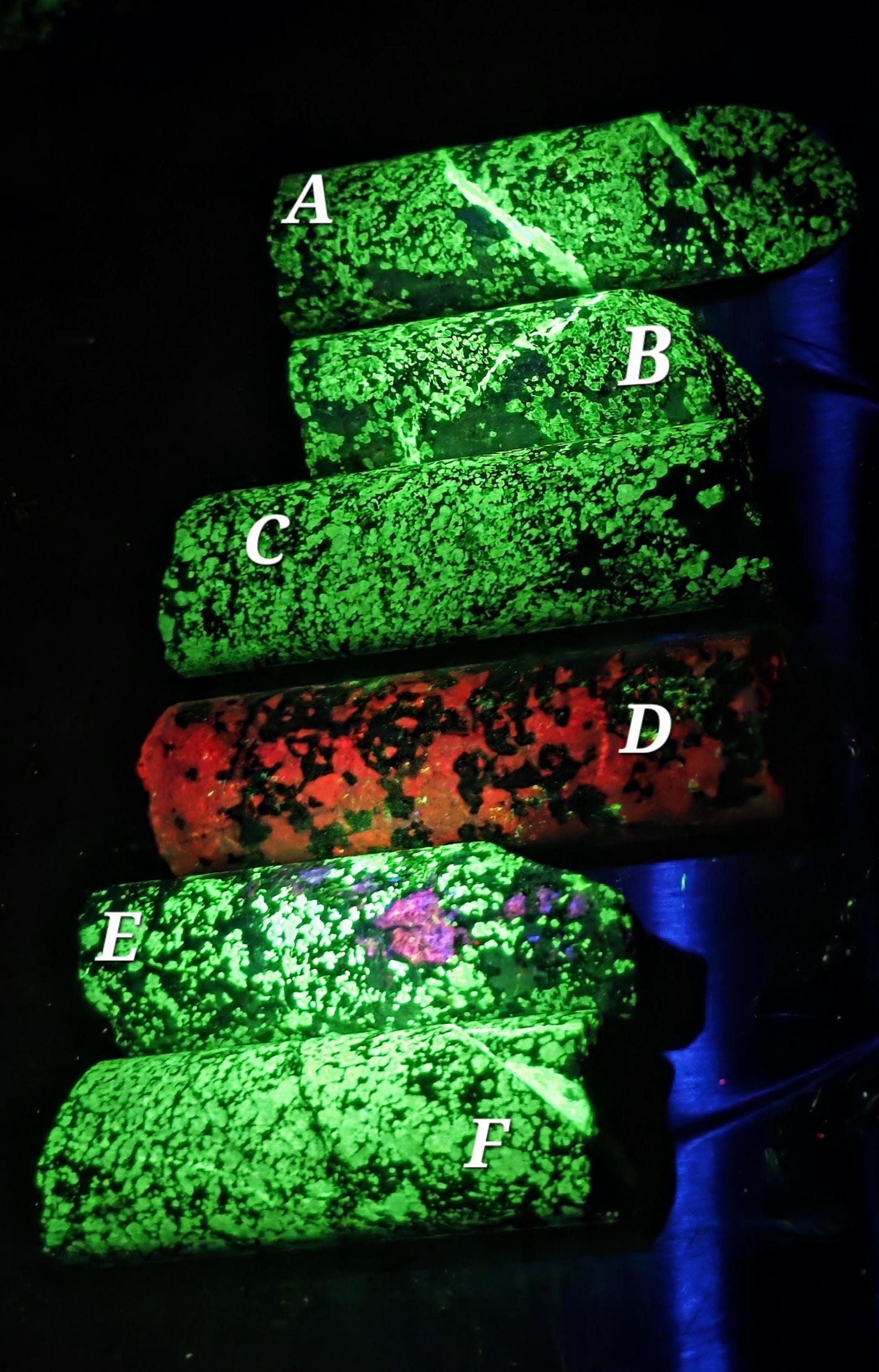 UV Reactive Willemite Franklinite Genuine CORE Samples, Specimen ...