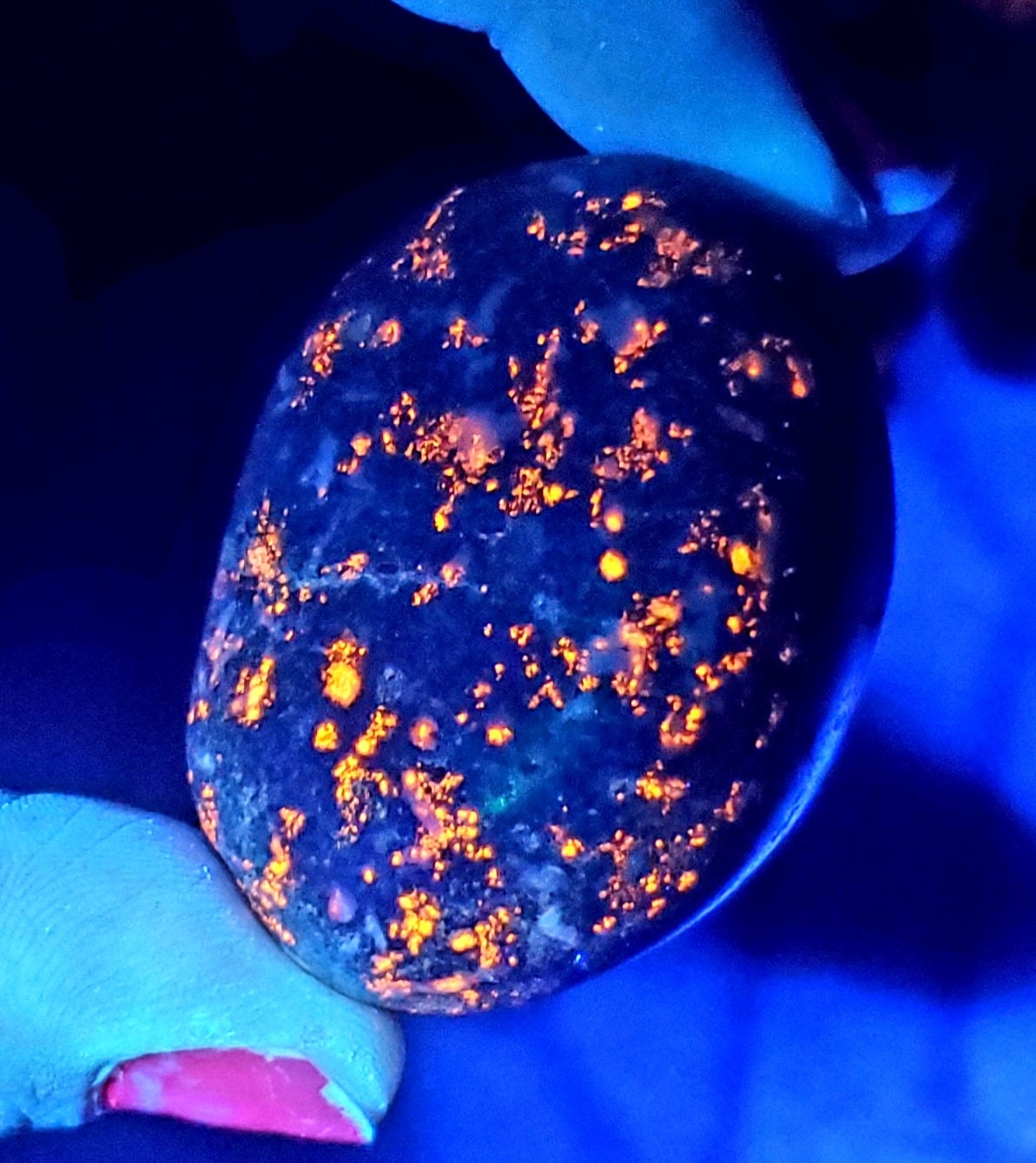 Yooperlite Large- 1-2oz, Yooperstone, Fluorescing Sodalite, Emberlite ...