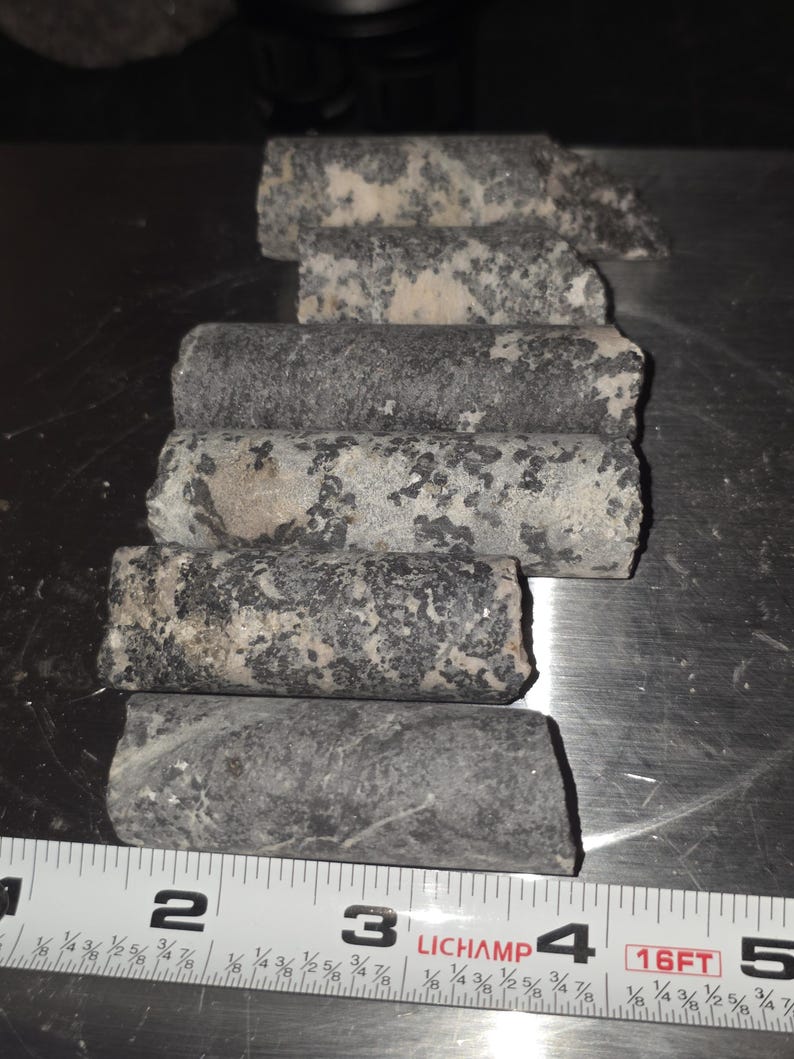 UV Reactive Willemite Franklinite Genuine CORE Samples, Specimen ...