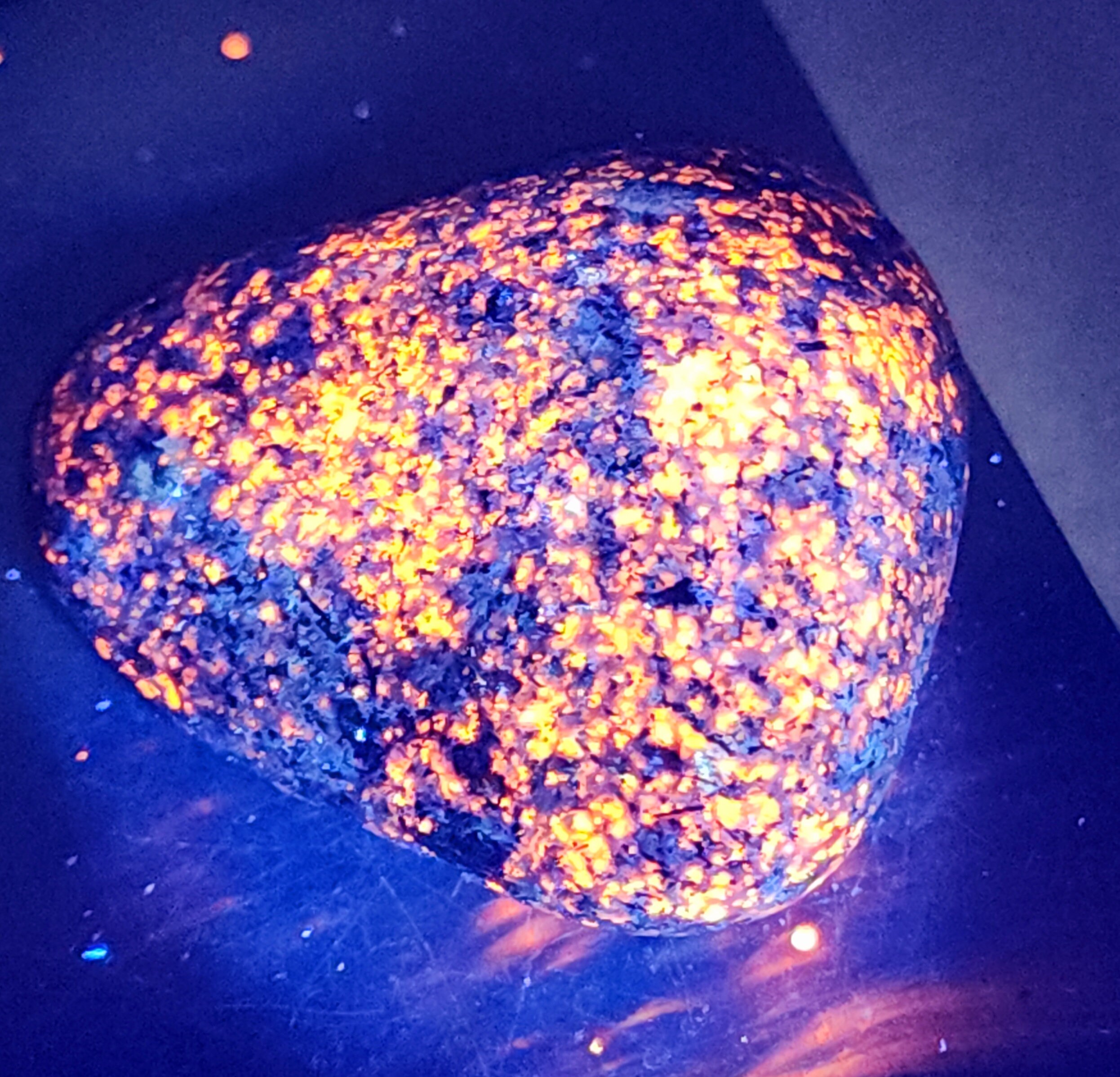 Yooperlite, Yooperstone, Emberlite, Collectors Piece Fluorescent ...