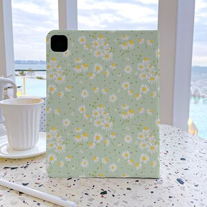 Green Wildflower iPad Case 7th Generation iPad Case With Pencil Holder ...