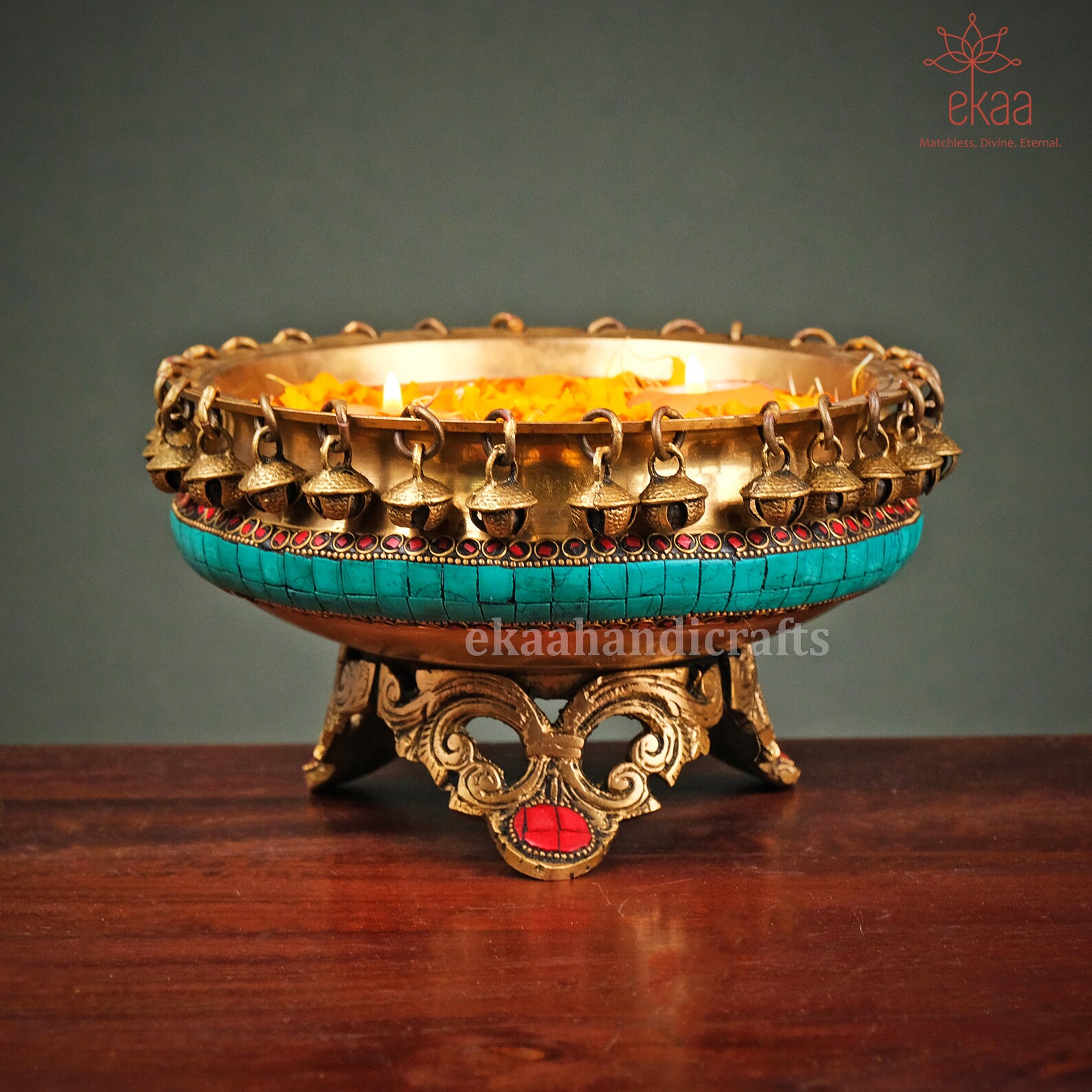 Urli Bowl With Stand in Brass Traditional Bowl With Ghungroo - Etsy