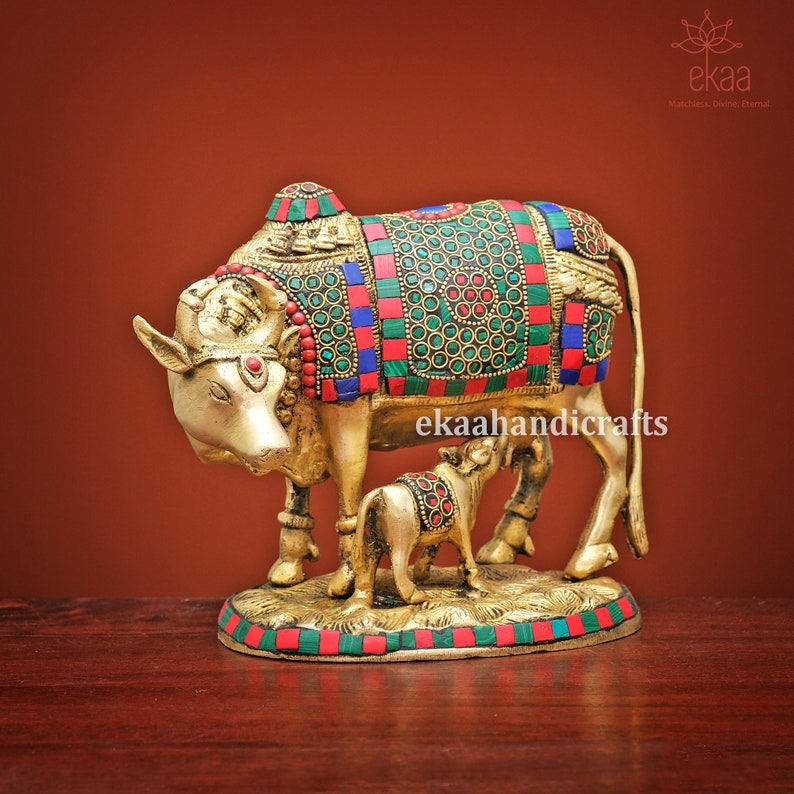 Brass Kamdhenu Cow With Calf Statue Stonework, Holy Cow Idol, Showpiece ...