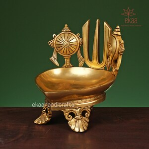 Brass Shankh Chakra Diya Lamp, Vaishnav Symbol Diya, Home Temple Deepak ...