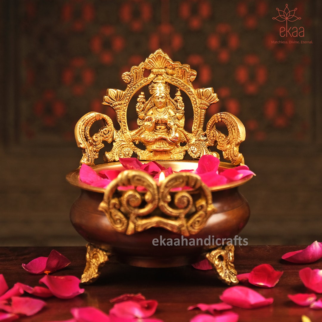 Brass Goddess Lakshmi Urli, Golden Brass Urli Bowl With Maa Laxmi Idol ...