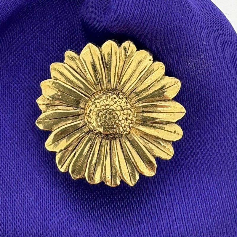 Wilted Daisy Award - Etsy