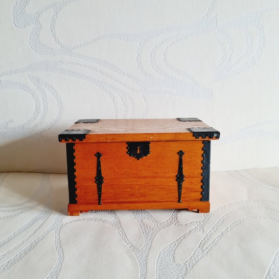 Soviet Vintage Sewing Box Knitting Basket Wooden Jewe… - Gem