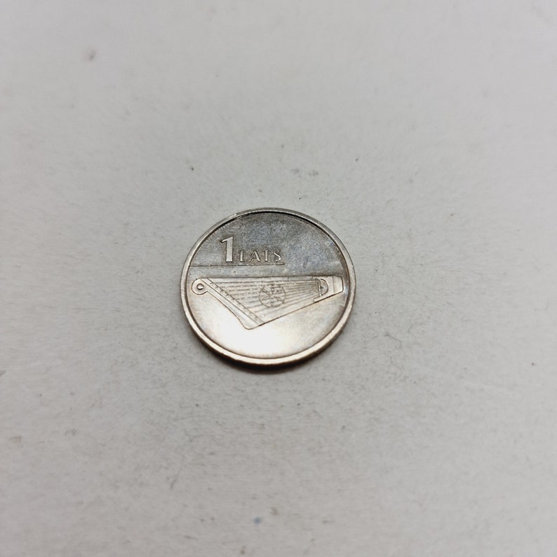 Vintage Latvian Harp 1 Lat Coin - Vintage Latvian 1 Lat Issued in ...