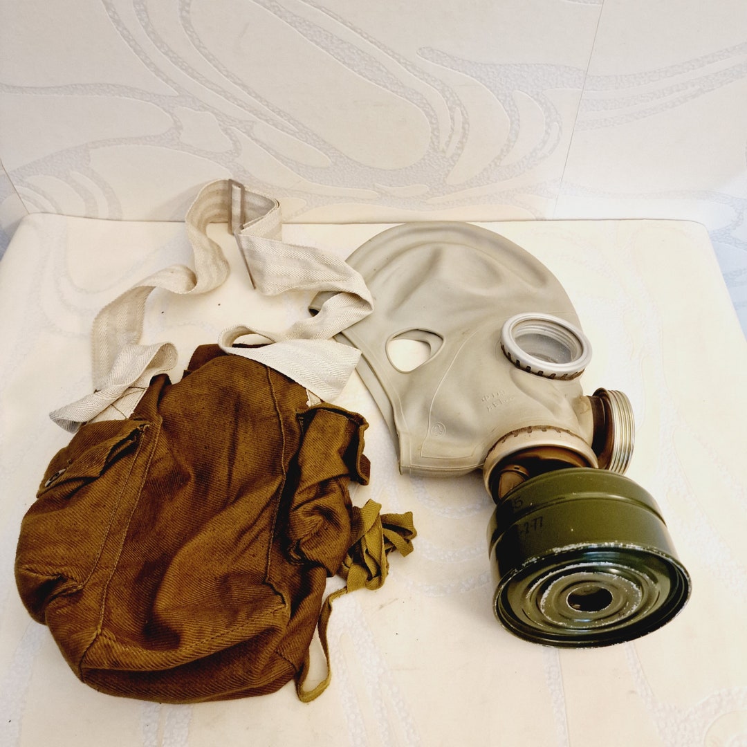 New Vintage Soviet Gas Mask With an Original Bag Made in USSR - Etsy