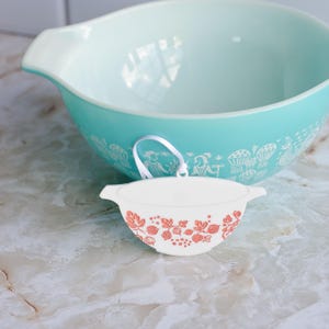 Vintage Pyrex Bowl Replica Christmas Ornament | Vintage Kitchen Holiday ...