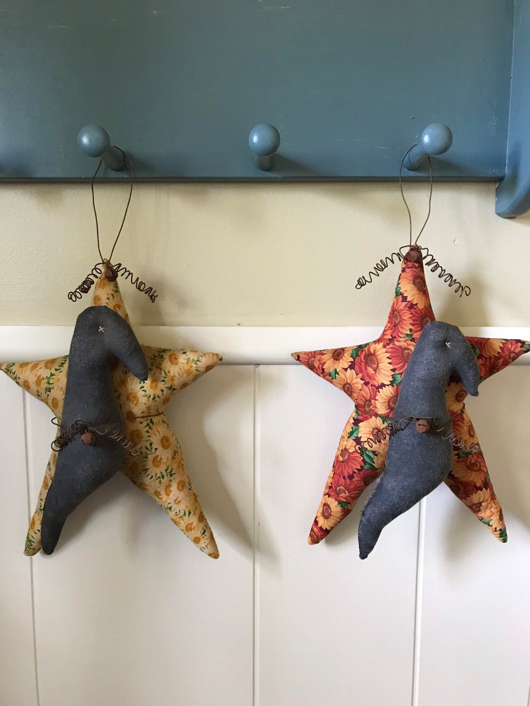 Handmade Primitive Star Crow Hanger: Folk Art Decor. - Etsy