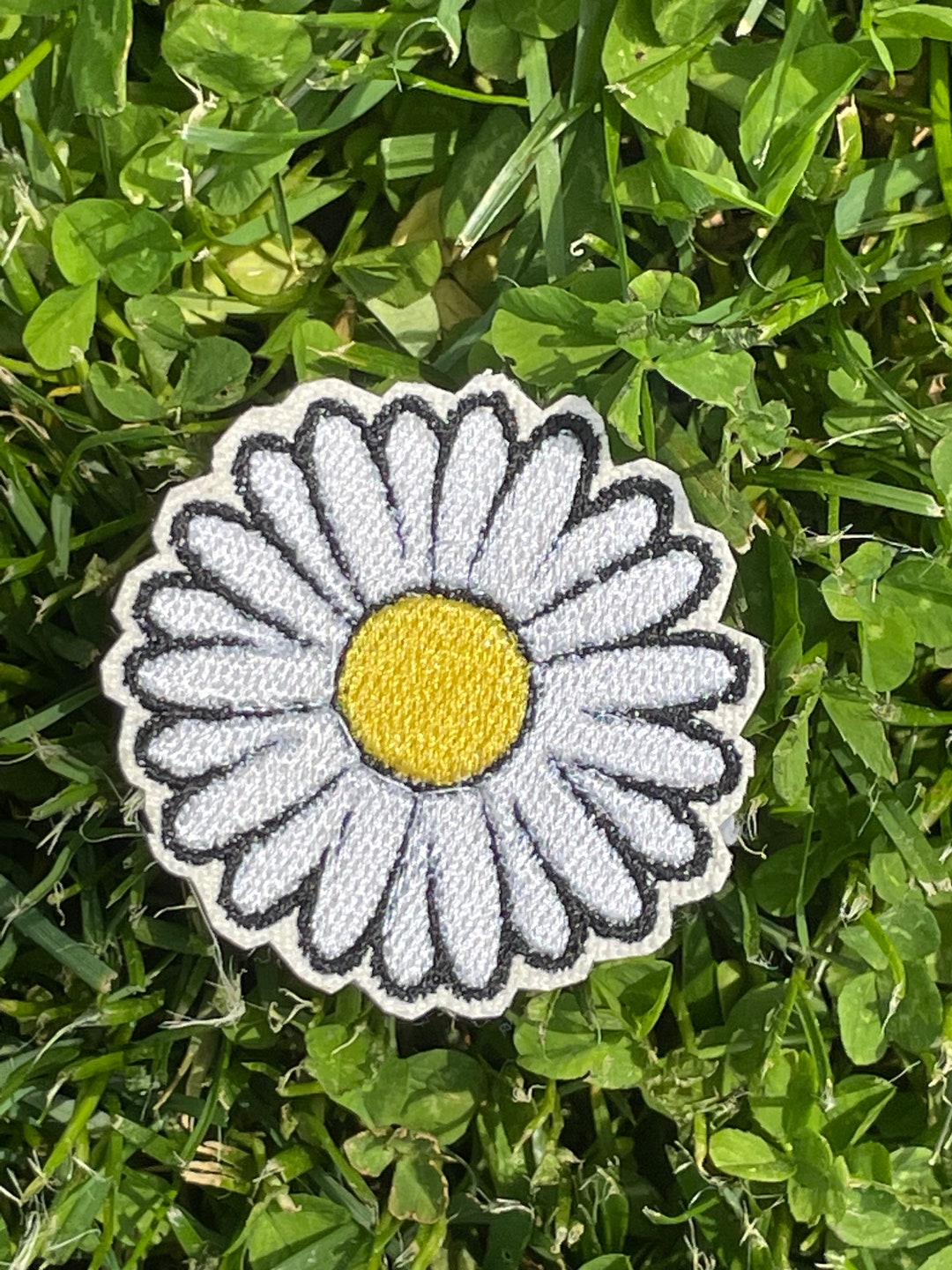 Sew-on Embroidered Daisy Flower Patch - Etsy