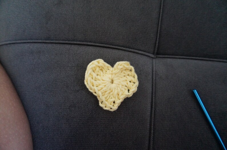Crochet a Small Heart Pattern - Etsy
