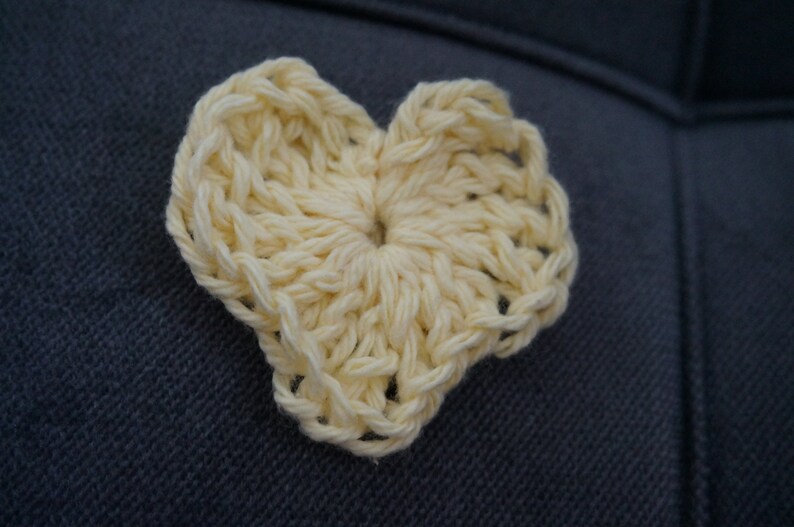 Crochet a Small Heart Pattern - Etsy