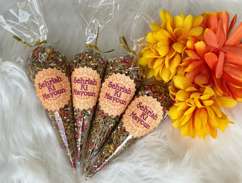 Desi Wedding Favors / Sonf Cones / Fennel Cones / Mehndi - Etsy