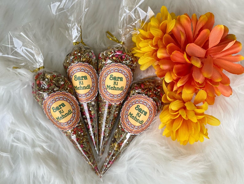 Desi Wedding Favors / Sonf Cones / Fennel Cones / Mehndi - Etsy