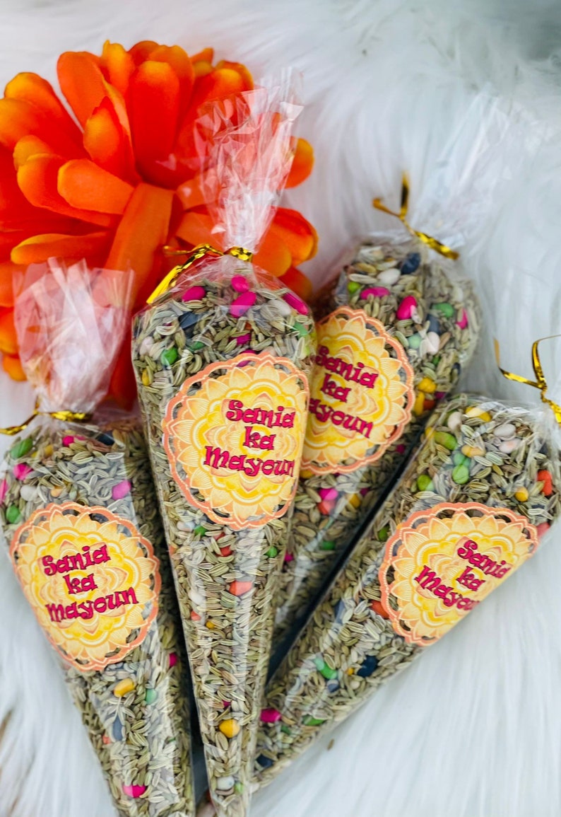 Desi Wedding Favors / Sonf Cones / Fennel Cones / Mehndi | Etsy