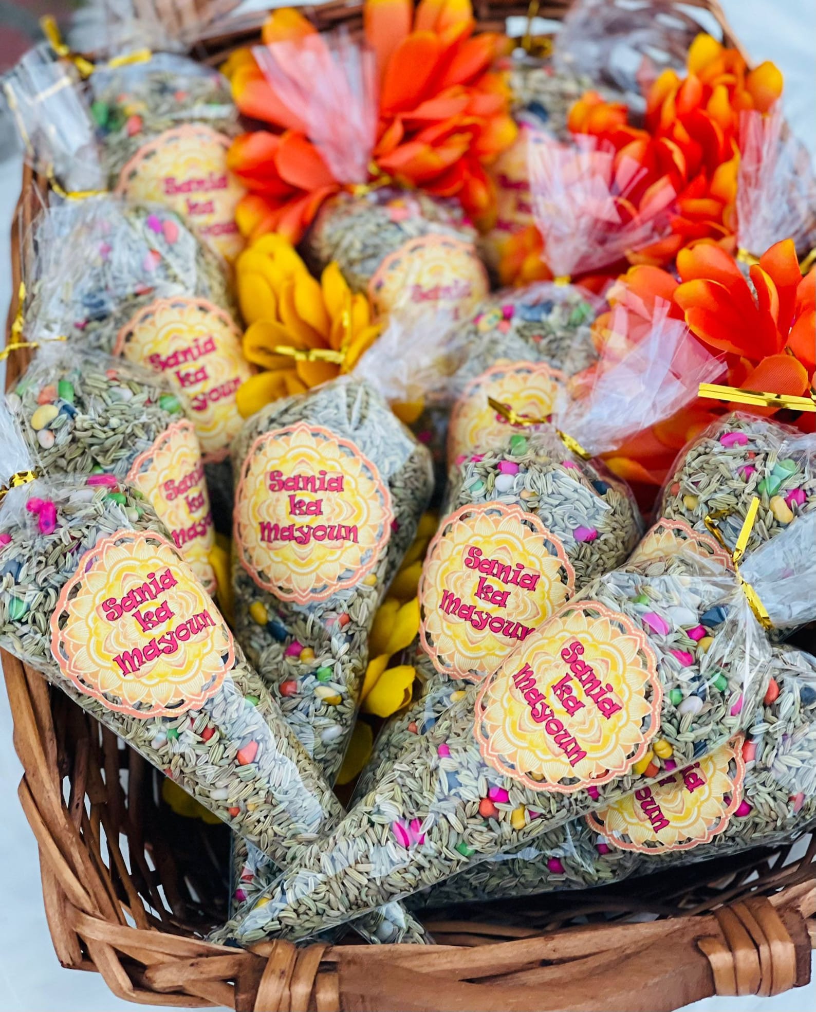 Desi Wedding Favors / Sonf Cones / Fennel Cones / Mehndi | Etsy