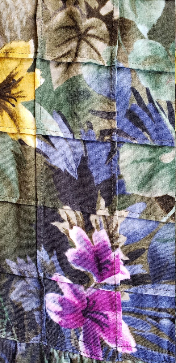 Vintage ERIKA 80's 90's Sassy Sage Green Floral Hawai… - Gem