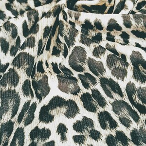 Sample Luxury Animal Print Upholstery Velvet Fabric, Velvet Fabric by ...