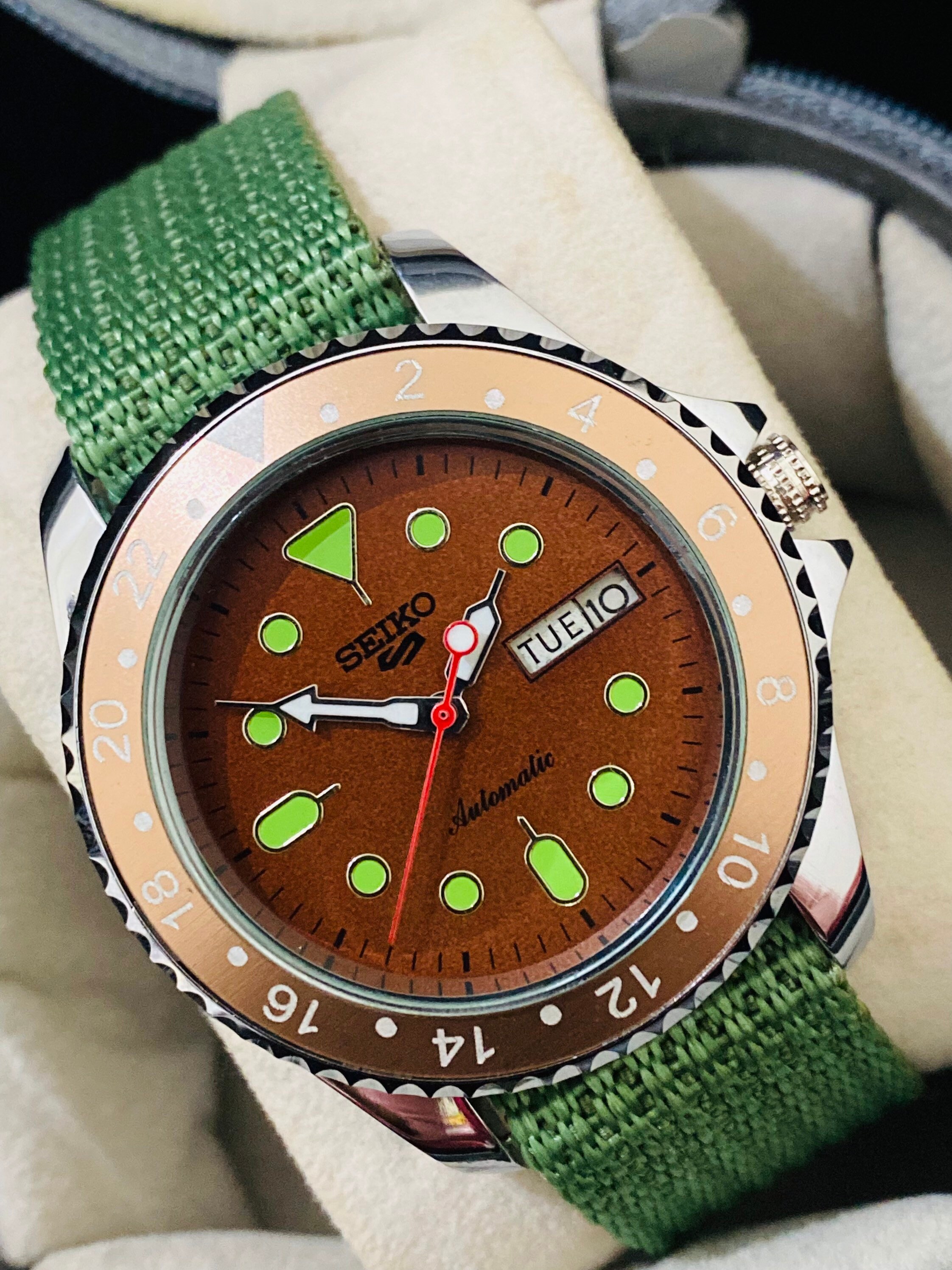 Seiko 5 rotating Bazel Brown Dial Automatic Day/date - Etsy