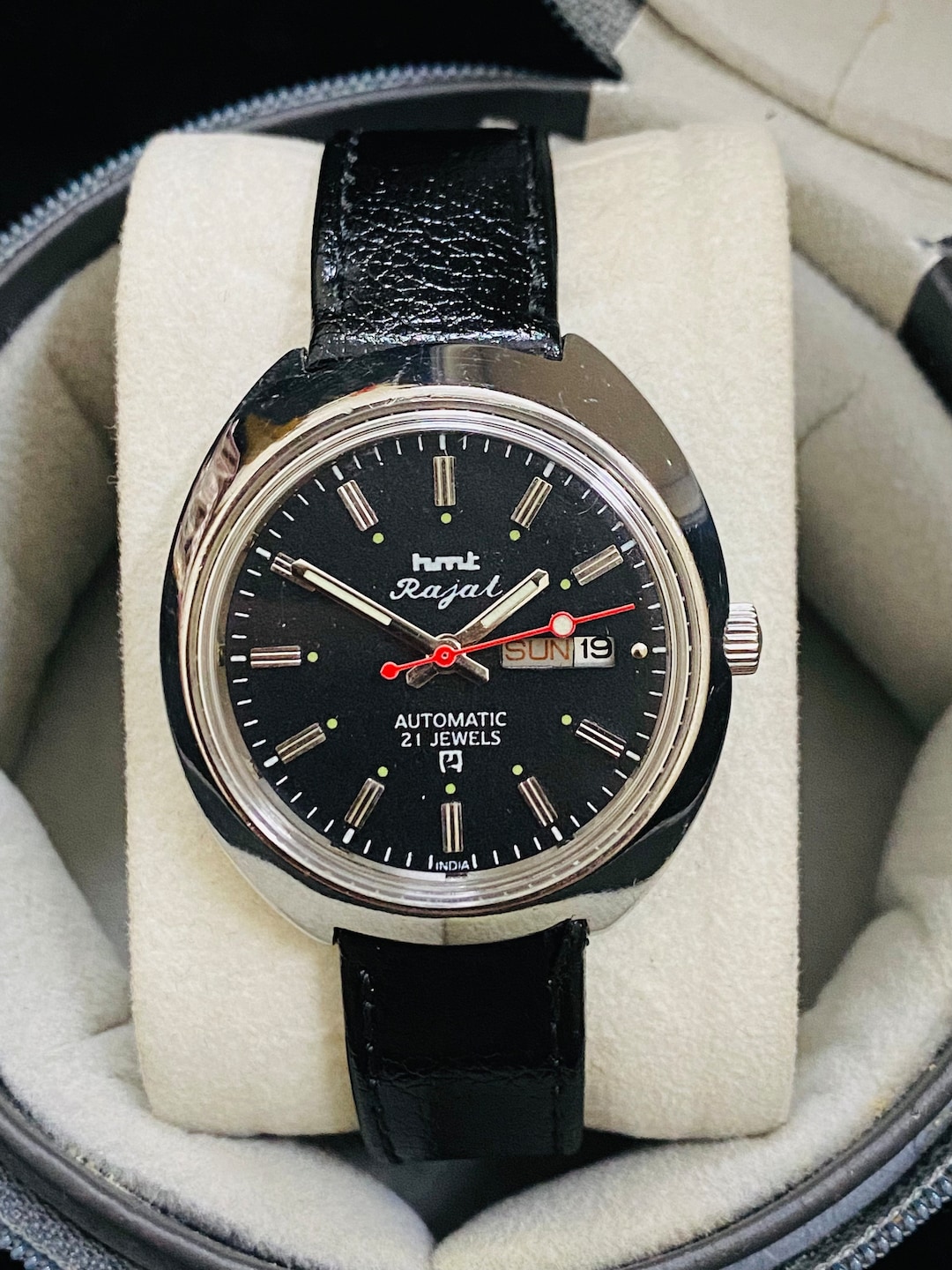 Vintage Hmt Rajat Automatic Black Dial Date/day 21jewels Men’s Wrist ...